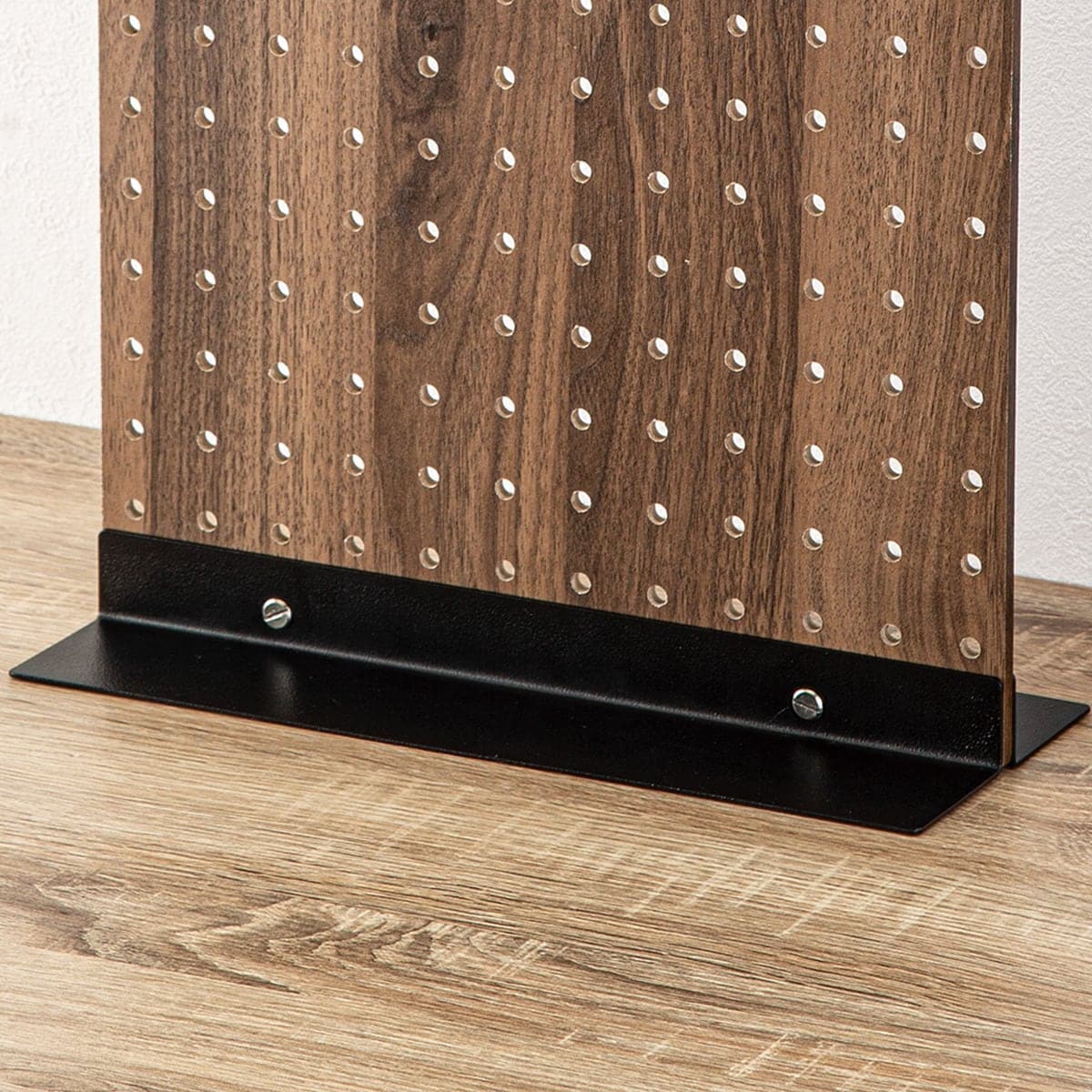 PUNCHING BOARD W40 STAND BK